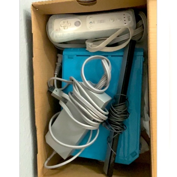 Nintendo | Video Games & Consoles | Limited Edition Blue Wii Console ...